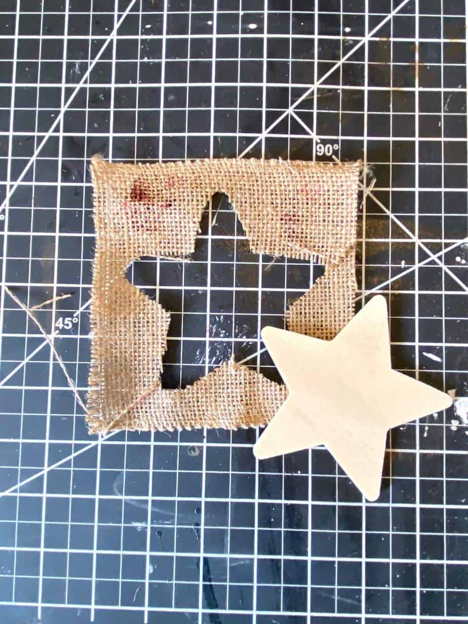 Easy Patriotic Burlap Star - Manda Panda Projects