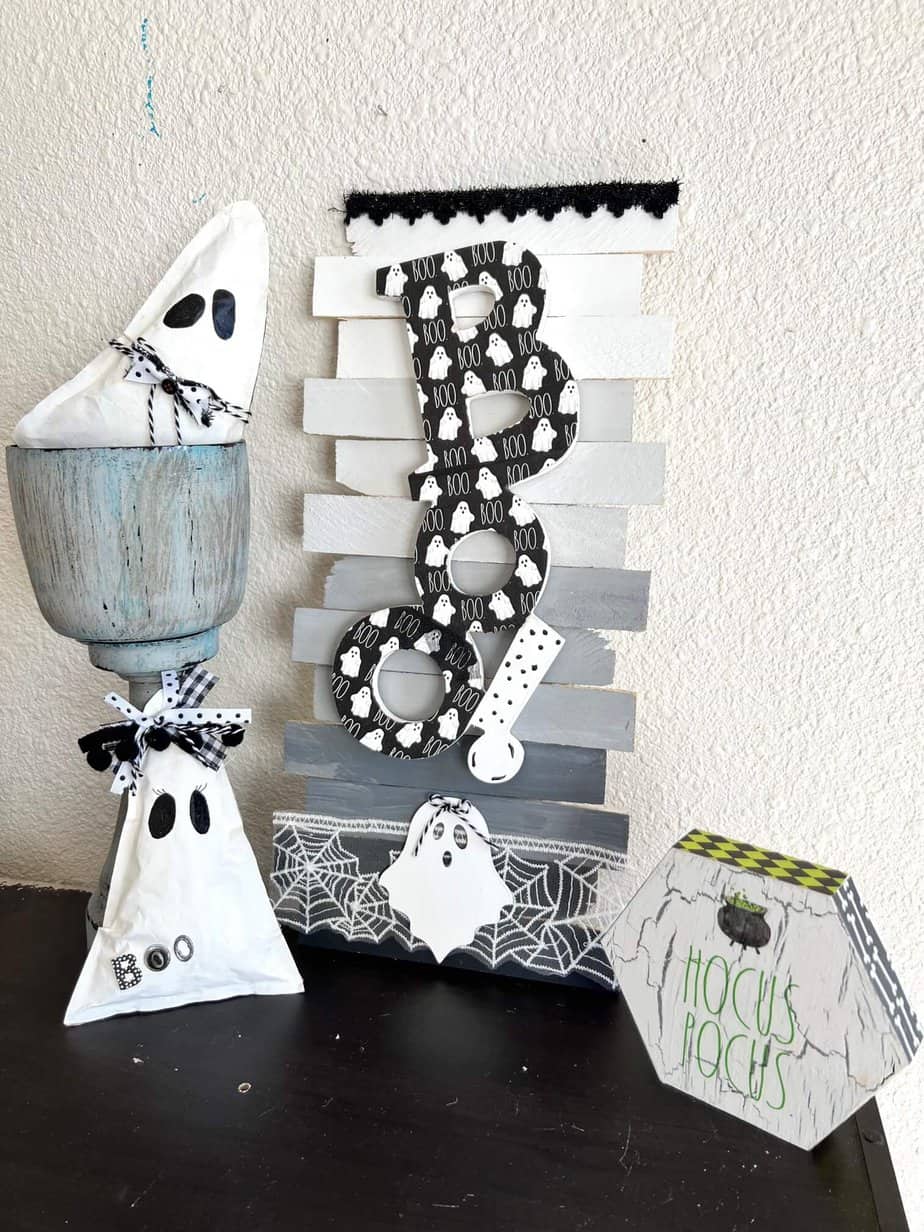 Dollar Tree BOO Napkin Sign - Manda Panda Projects