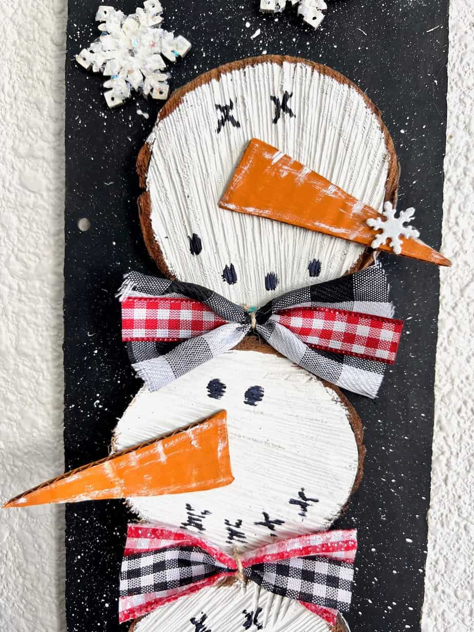Wooden Stacked Snowmen Decor - Manda Panda Projects