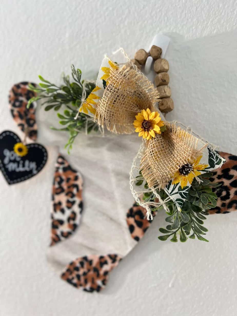 Farmhouse Cow Head Decor - Manda Panda Projects