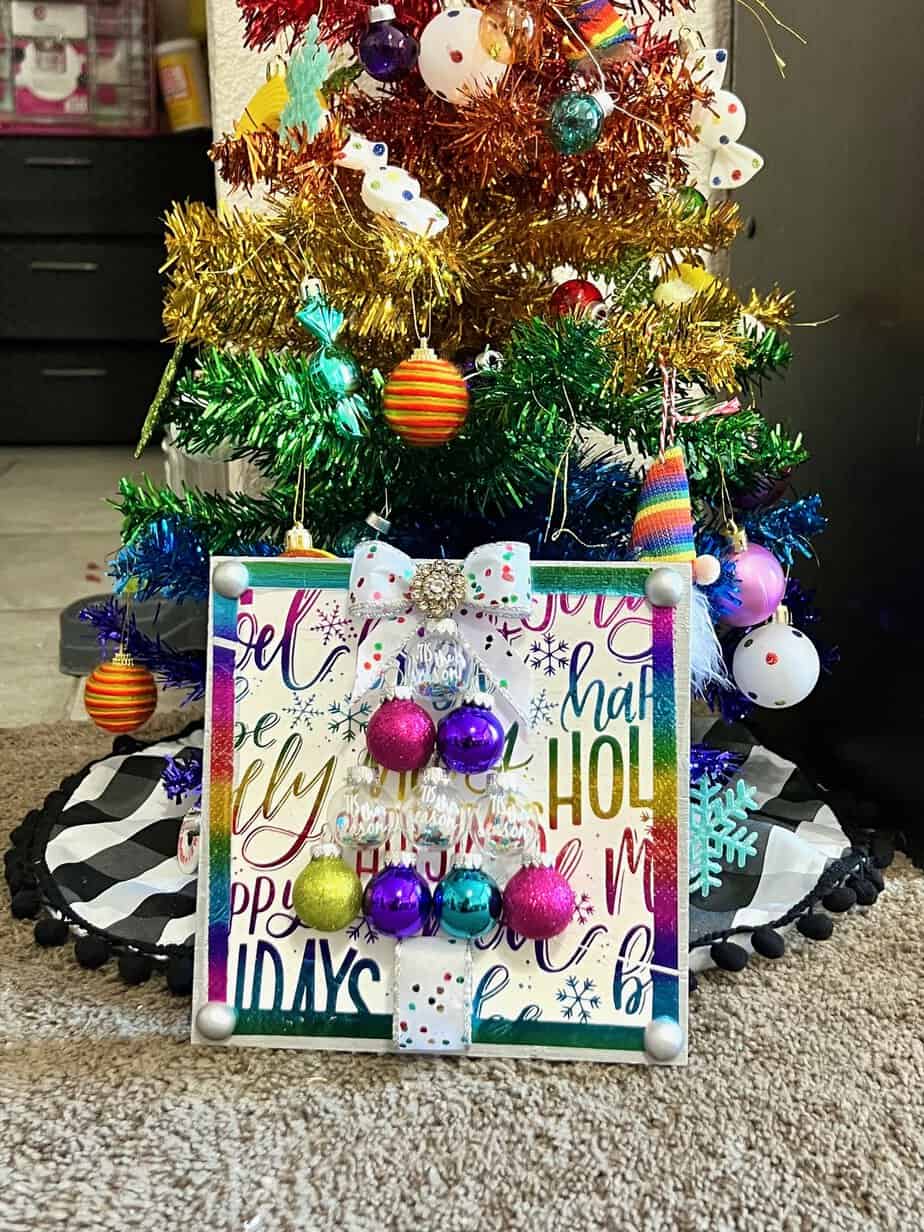 Colorful Ornament Christmas Tree Frame - Manda Panda Projects