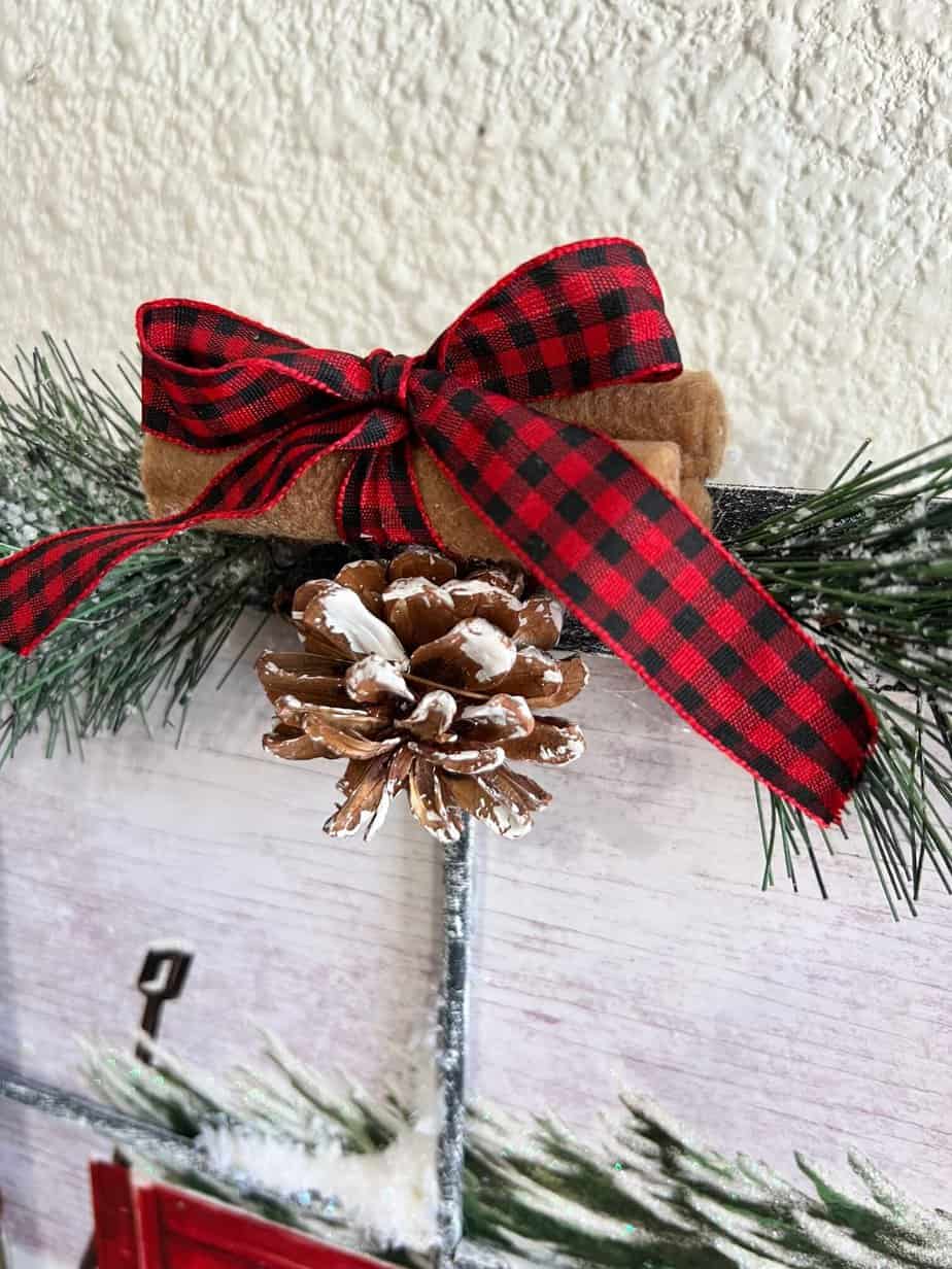 Christmas Wagon Gift Bag Window Frame - Manda Panda Projects